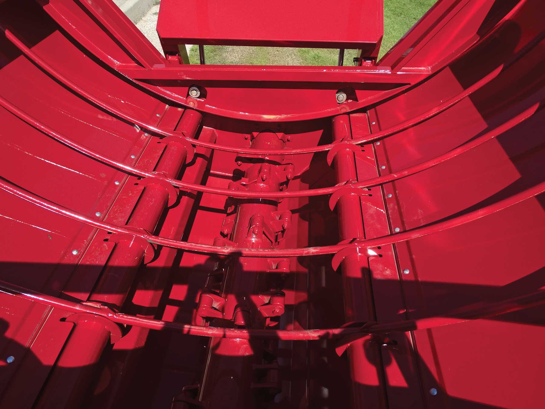 MODEL 2957 LEFT-HAND DISCHARGE BALE PROCESSOR - Gulf Coast Precision AG